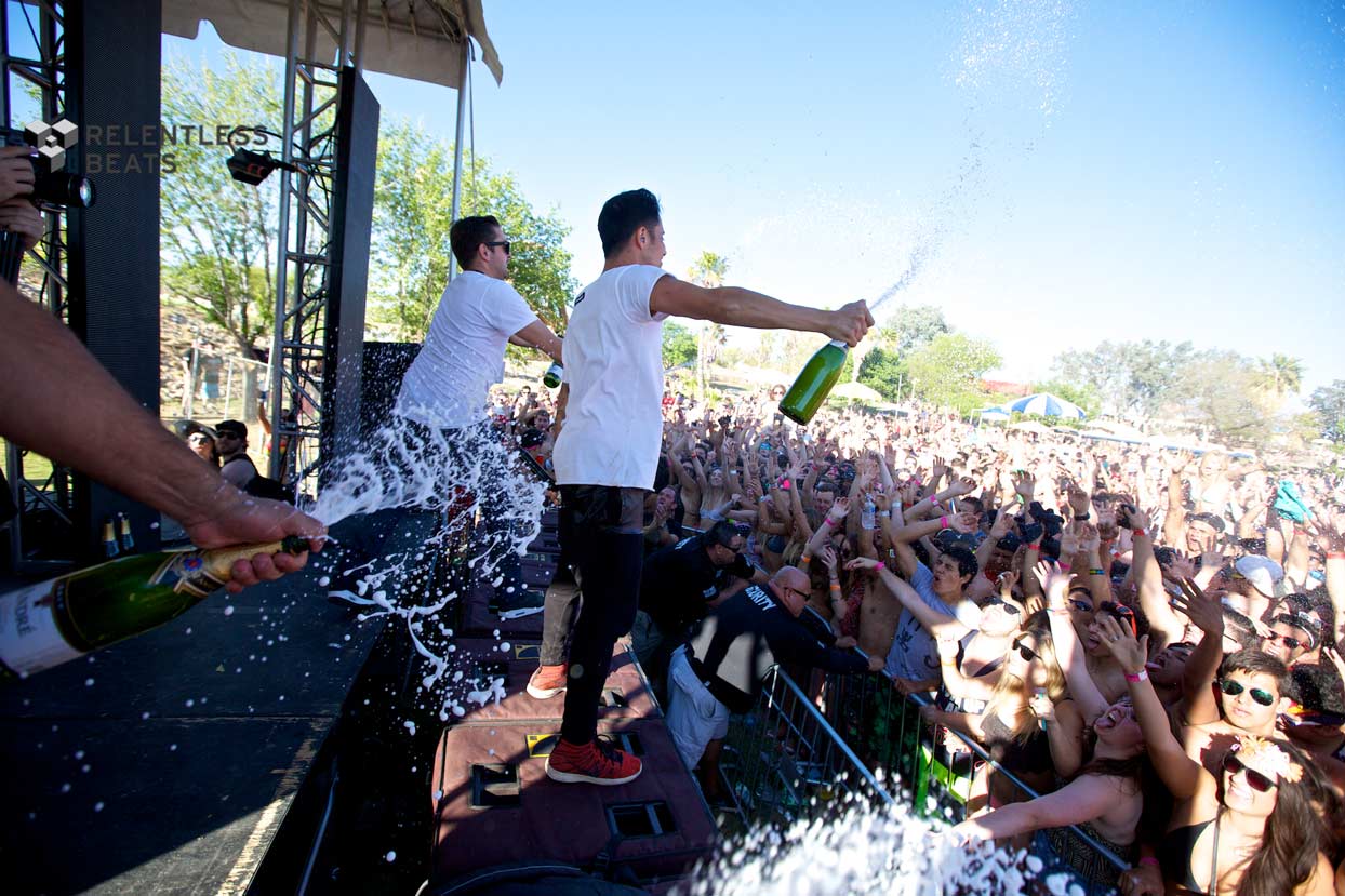 Wet Pool Party 2014 ft W&W, Carnage Marana Photos - 04/06/14 - Breakers ...