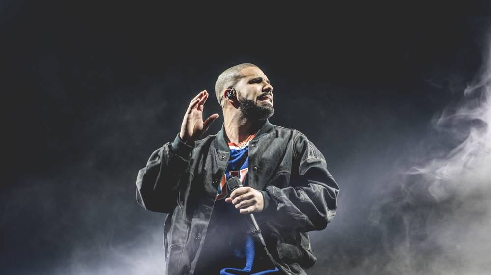 Drake Surprised Everyone with a Performance at MDBP Brooklyn ...