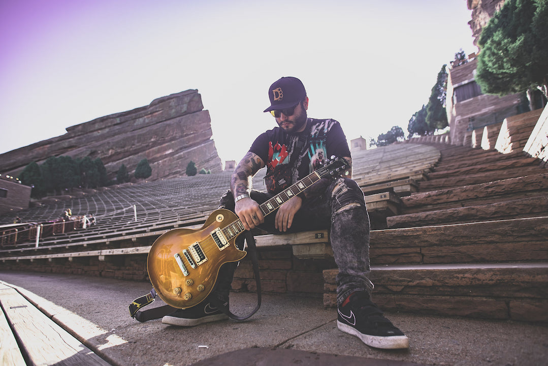 We All Go ‘Weewow’ to Decadon’s New Single | Relentless Beats